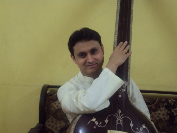 Gaurang Ratanjankar :: Baajaa Gaajaa